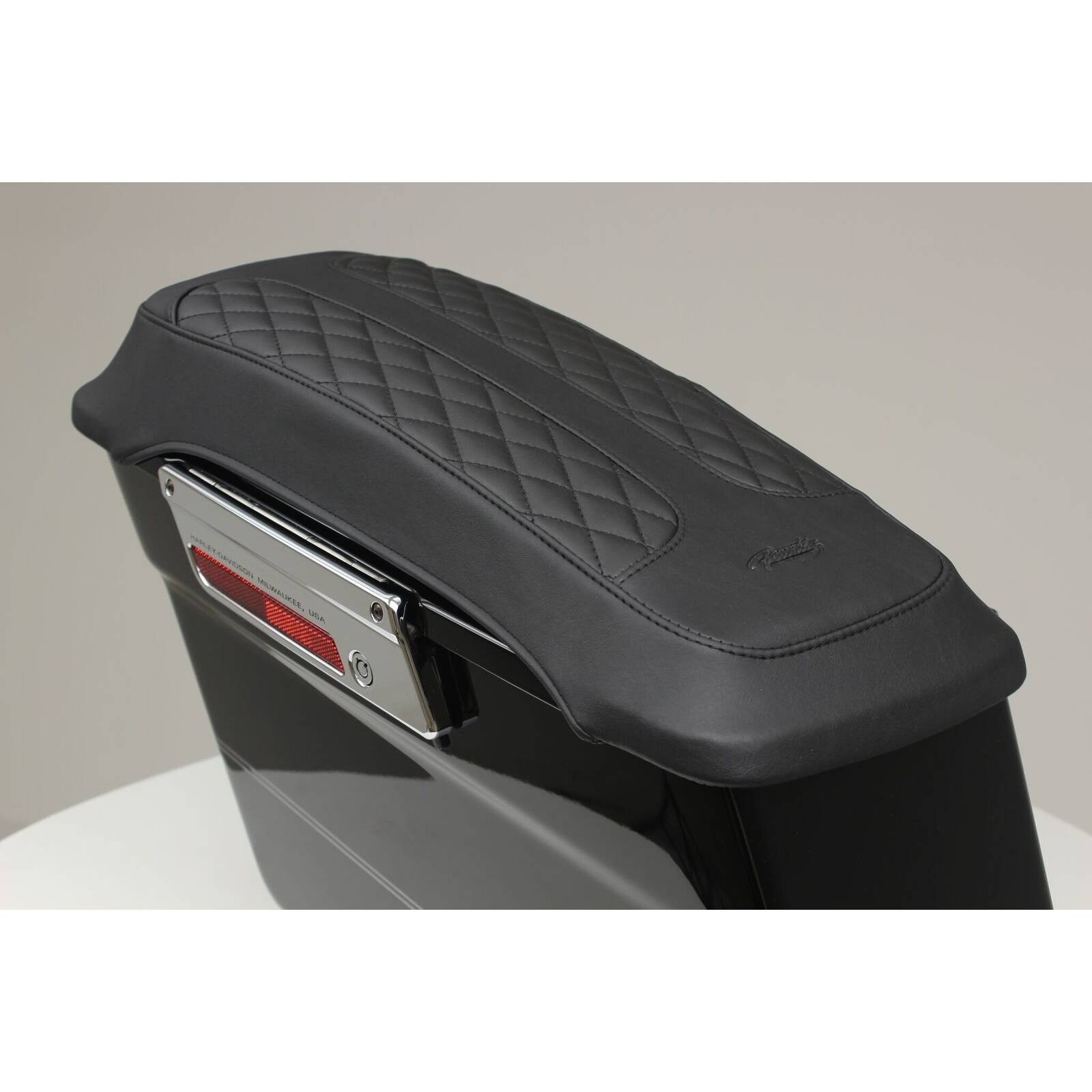 Mustang Dave Perewitz Signature Saddlebag Lid Cover - 77638 ...